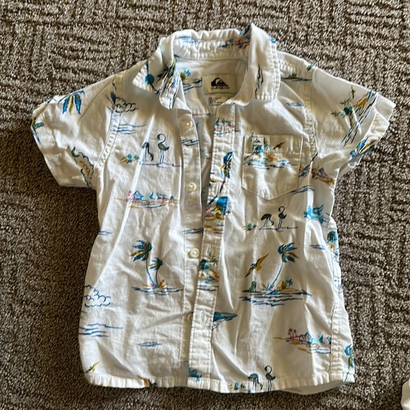 Quiksilver | Shirts & Tops | Quicksilver Button Down | Poshmark